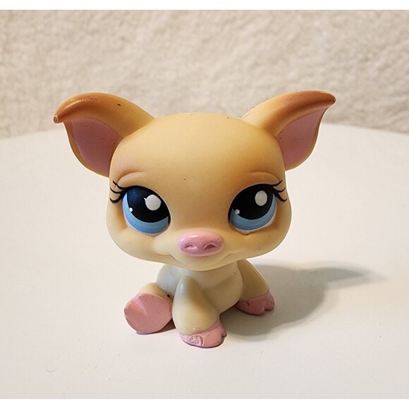 Hasbro | Toys | Littlest Pet Shop Pig 33 Lps Hasbro Red Magnet Blue ...